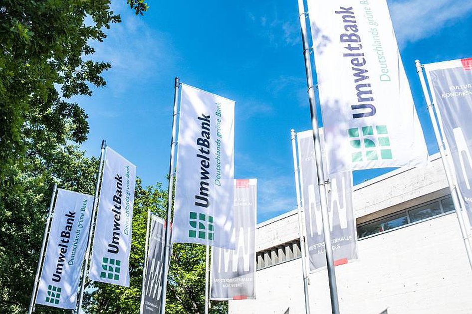 UmweltBank legt gute Halbjahreszahlen vor